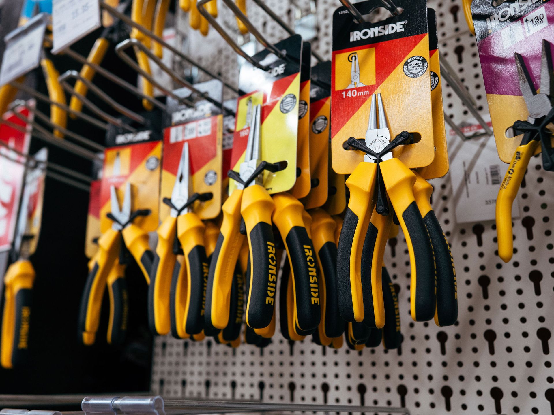 Magasin Outillage Professionnel & Quincaillerie à Ciney